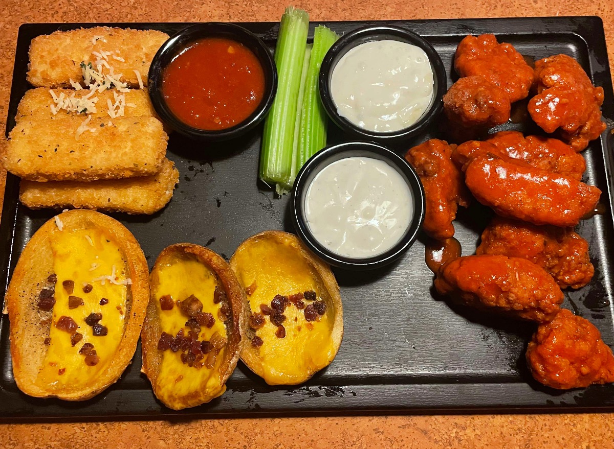 I Tried 4 Popular Restaurant Chain Appetizers & One Was the Best