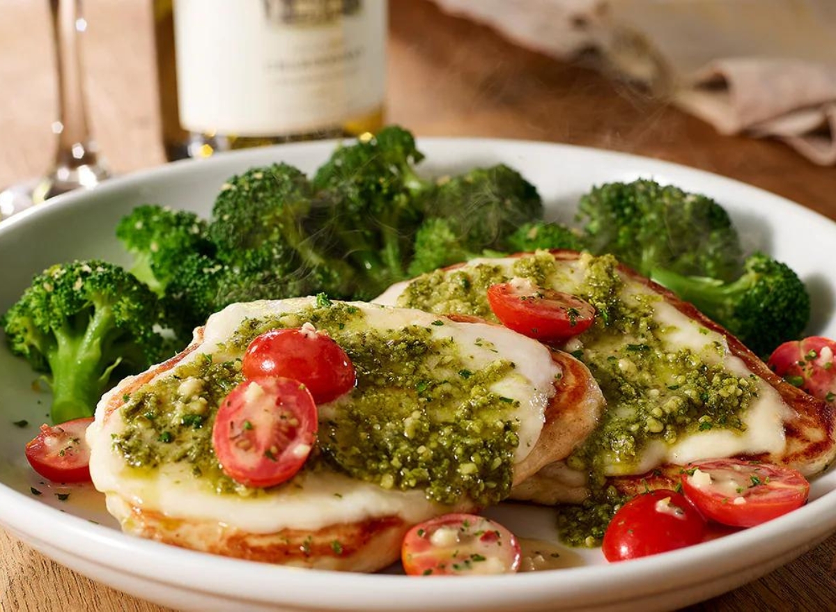 The 16 Best High-Protein Restaurant Chain Meals