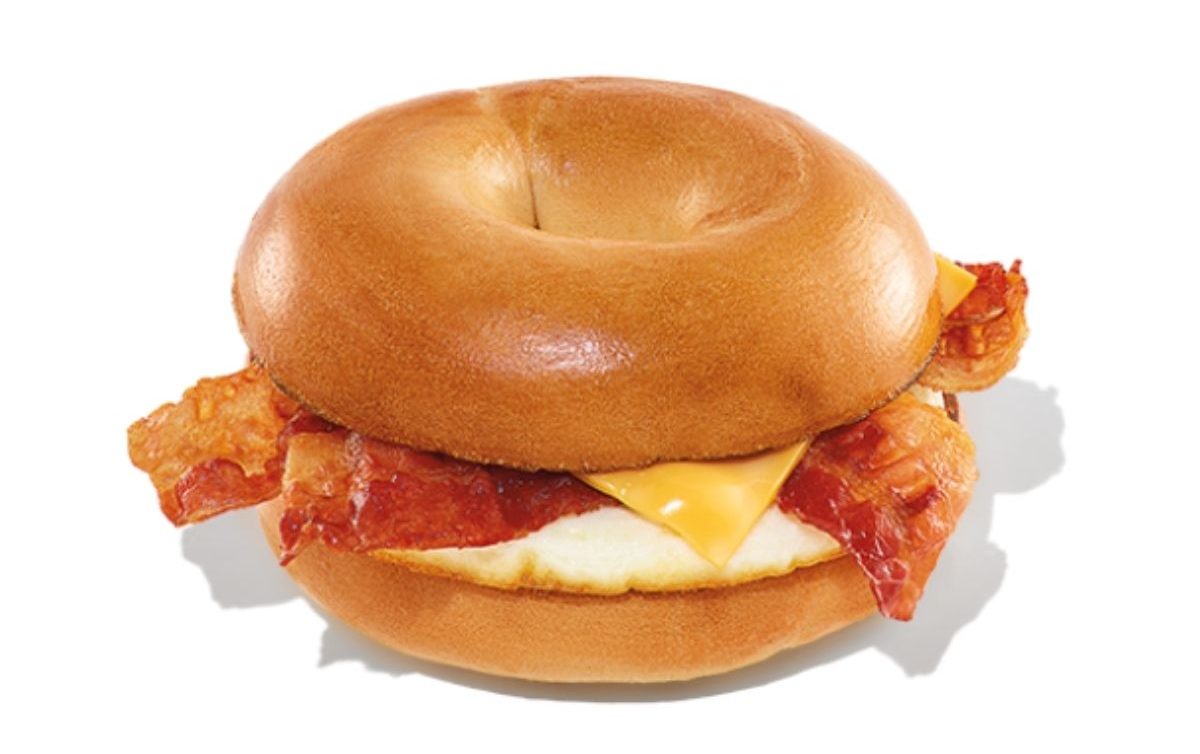 9 Healthy Dunkin’ Breakfasts That Dietitians Order