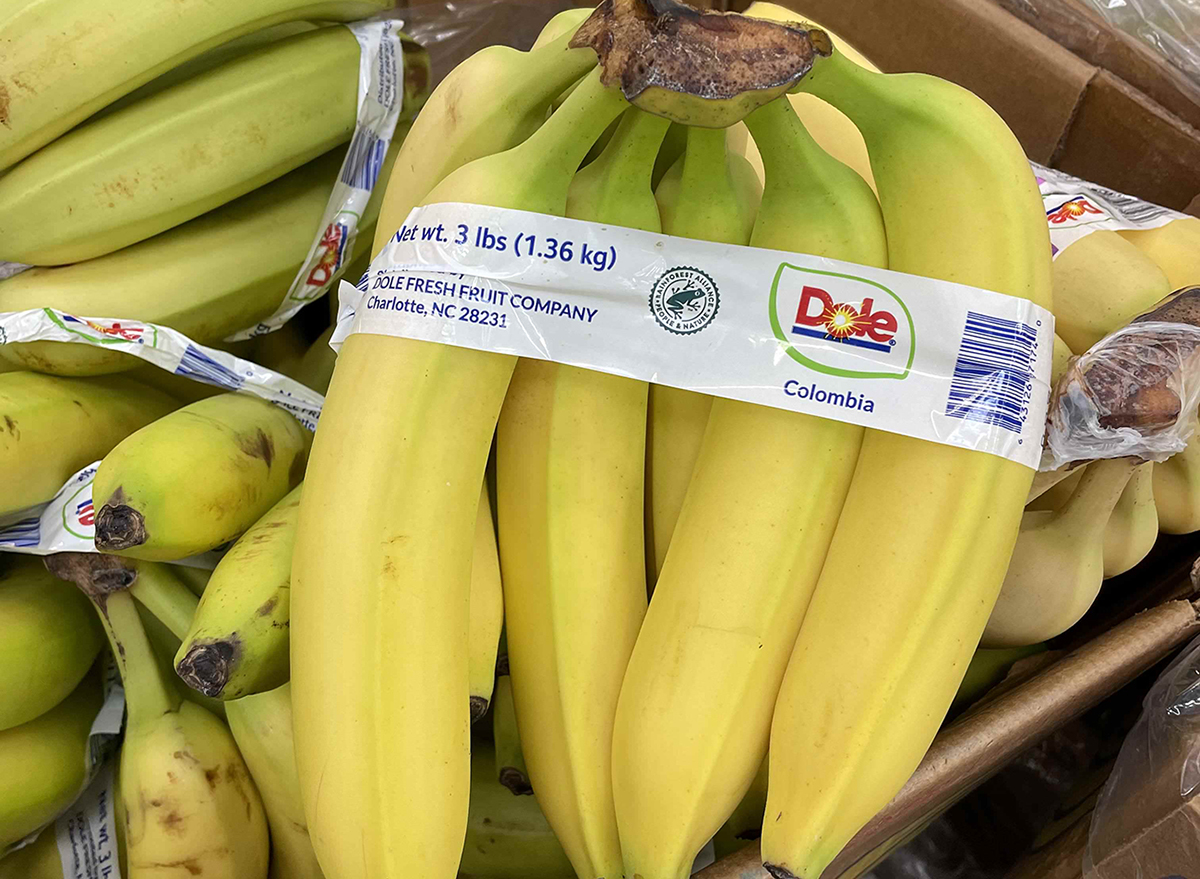 The Simple Trick That Keeps Bananas Fresh — Eat This Not That
