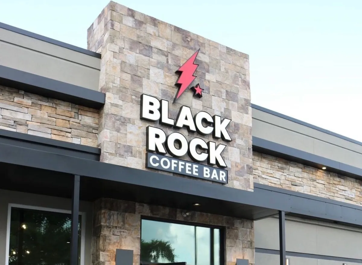 The 7 Fastest-Growing Coffee Chains Right Now — Eat This Not That
