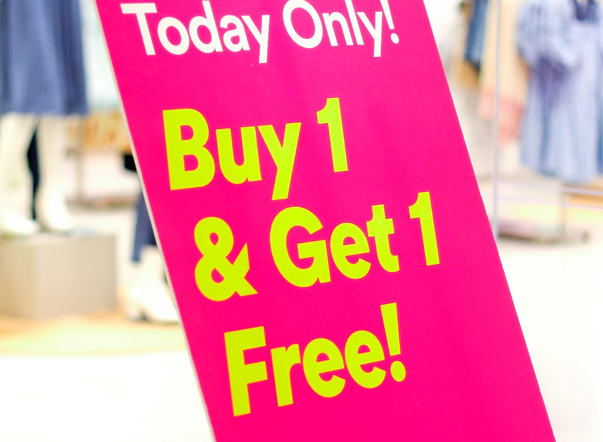 7 Sneaky Ways Fast-Food Chains Get You To Spend More