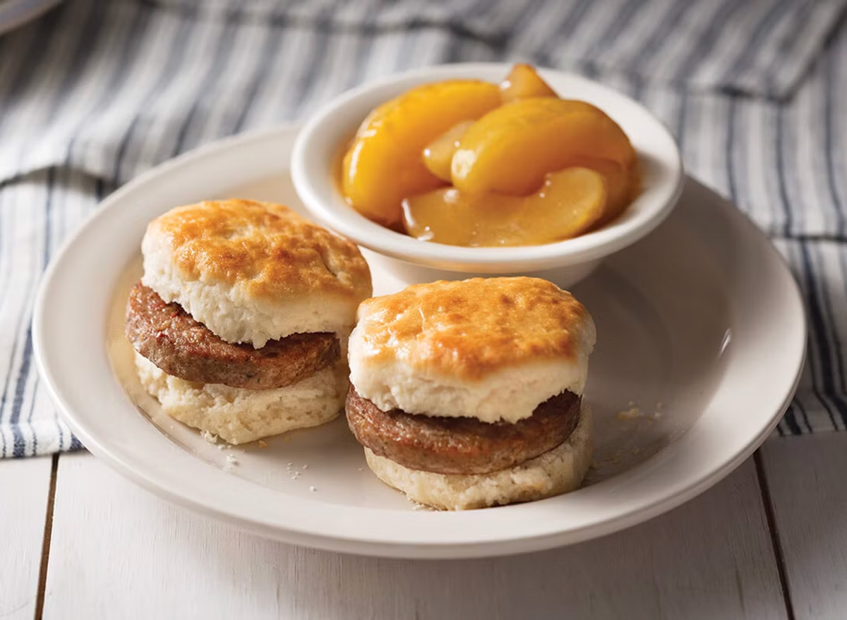 7 Best Cracker Barrel Breakfasts That Aren't Full of Junk