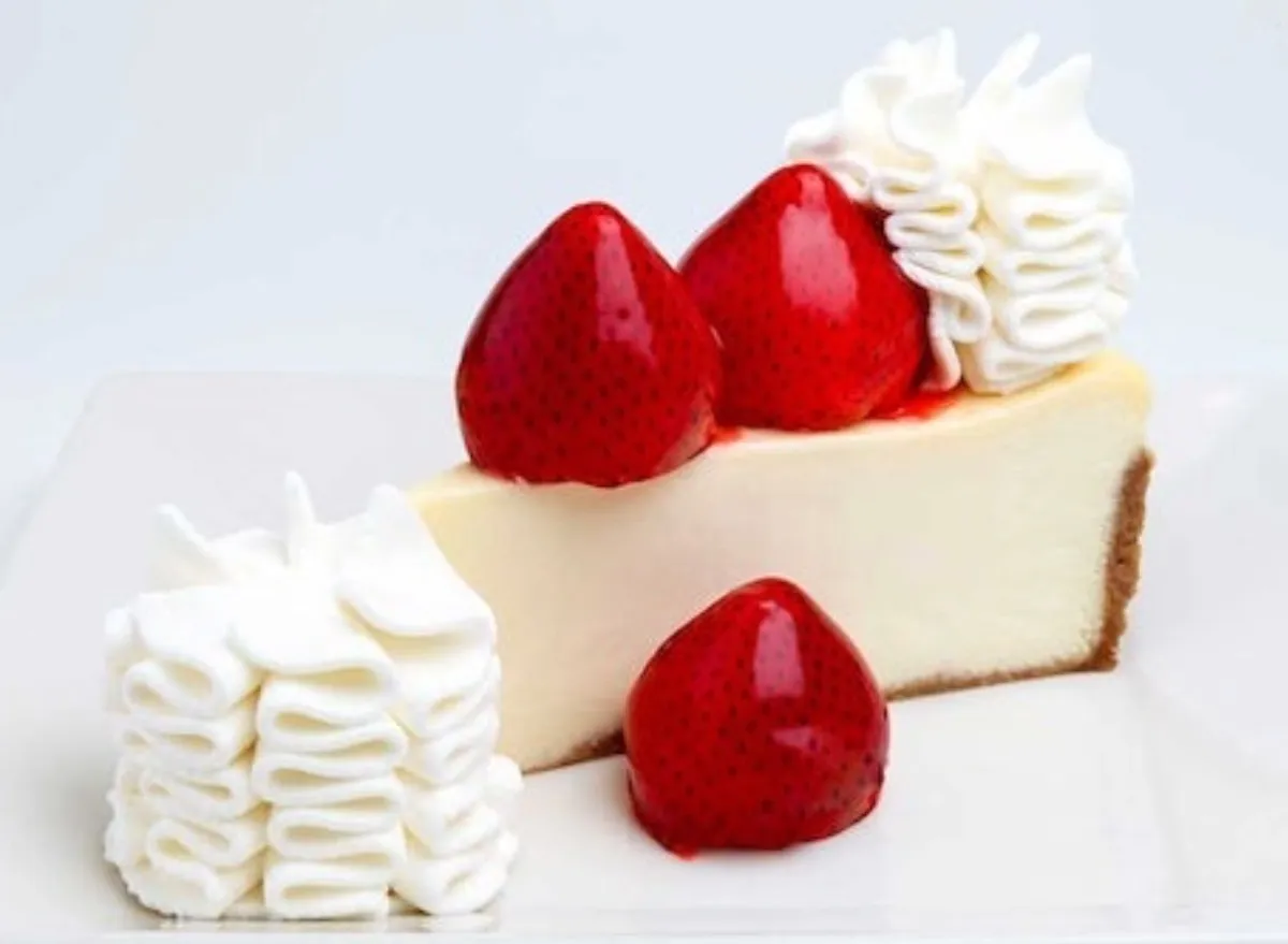 10 Restaurant Chains That Serve the Best Cheesecake