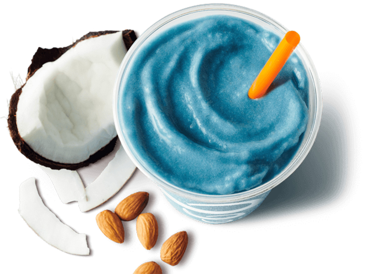 The 8 Healthiest Fast-Food Smoothies To Order Right Now