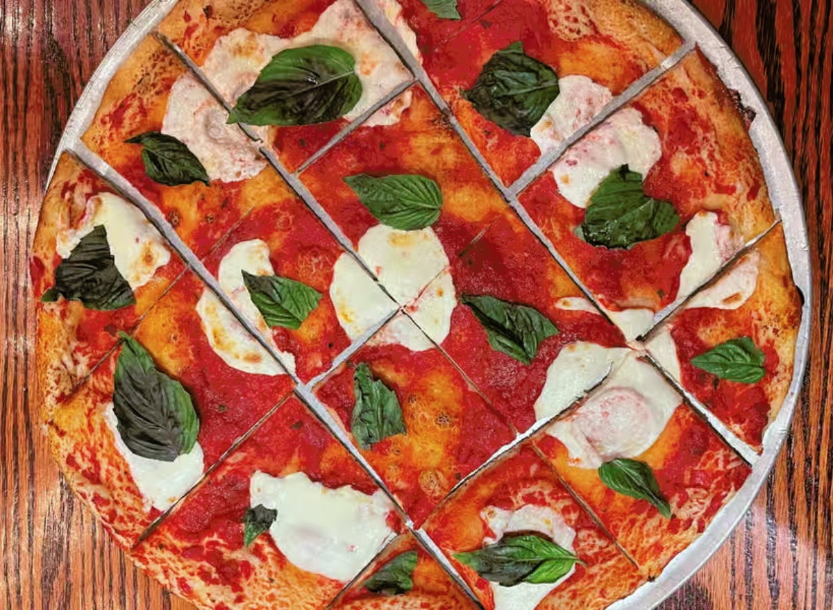 The ‘Healthiest’ Orders at 7 Major Fast-Food Pizza Chains