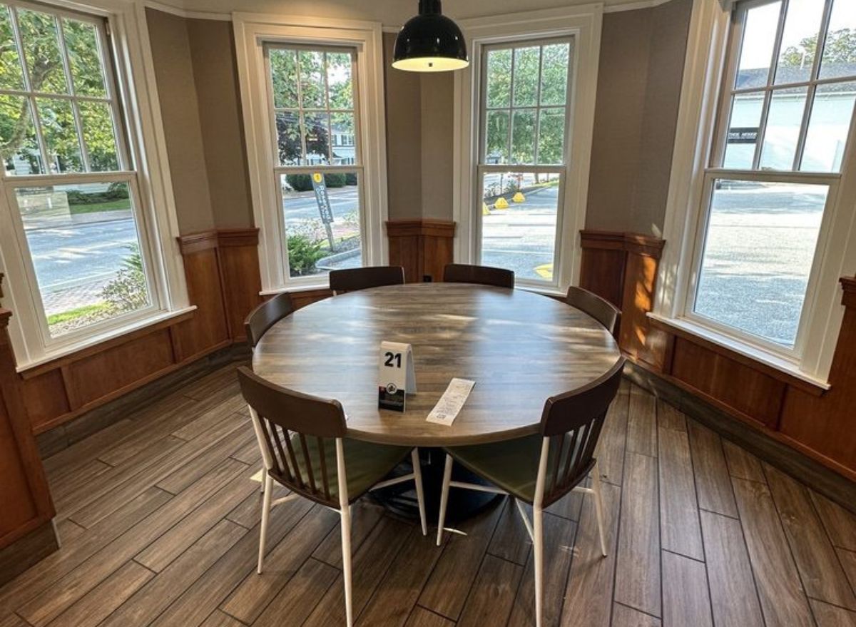 Fancy McDonald's Operates In a Mansion & Serves Lobster Rolls