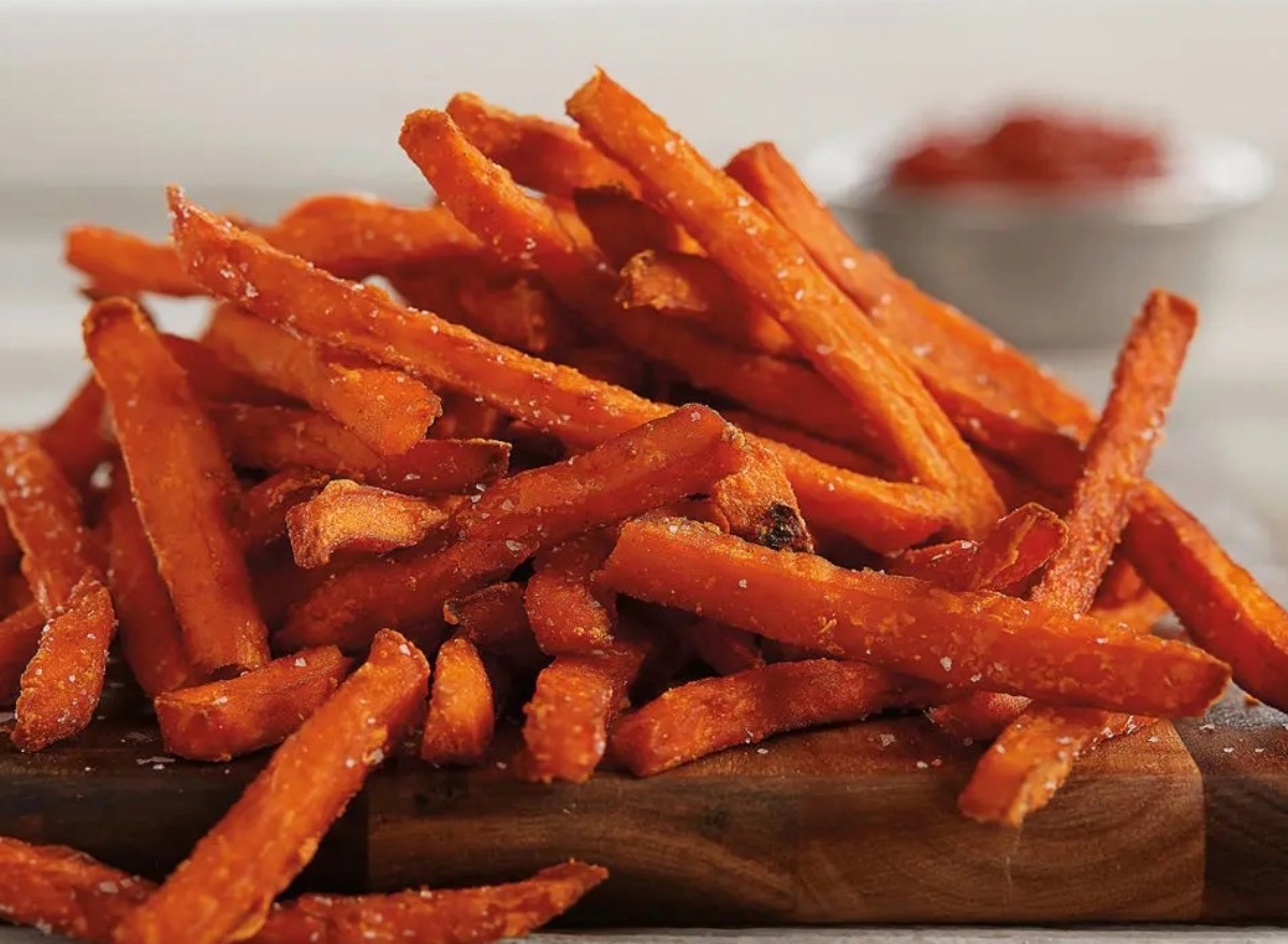 8 Restaurant Chains That Serve the Best Sweet Potato Fries