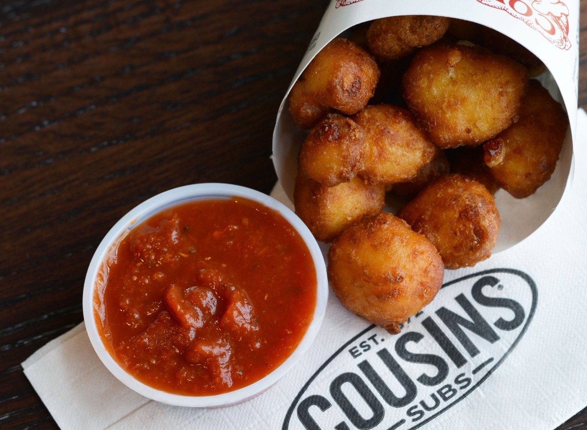 10 Restaurant Chains That Serve the Best Cheese Curds
