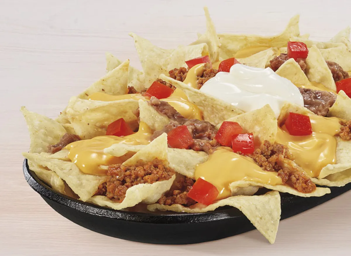 The 8 Worst Restaurant Chain Nachos in America
