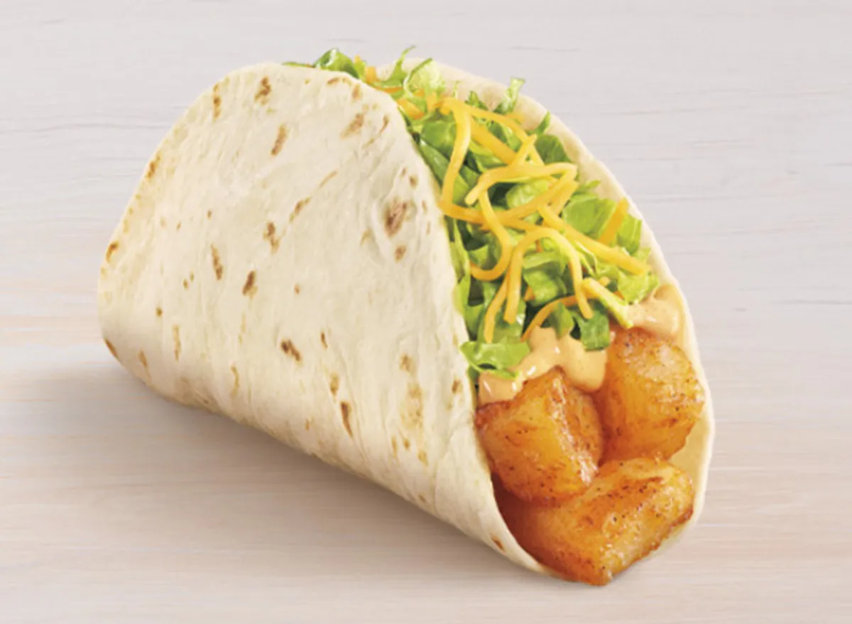8 Best & Worst Tacos at Taco Bell, According to a Dietitian
