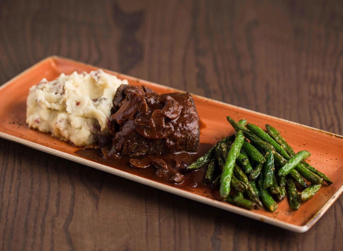 7 Restaurant Chains That Serve the Best Short Ribs