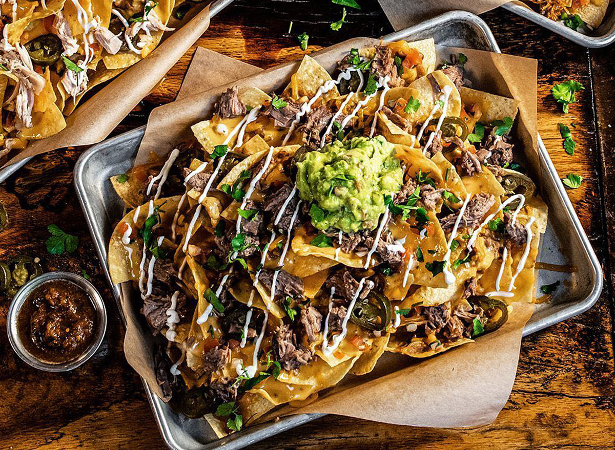The 8 Worst Restaurant Chain Nachos in America