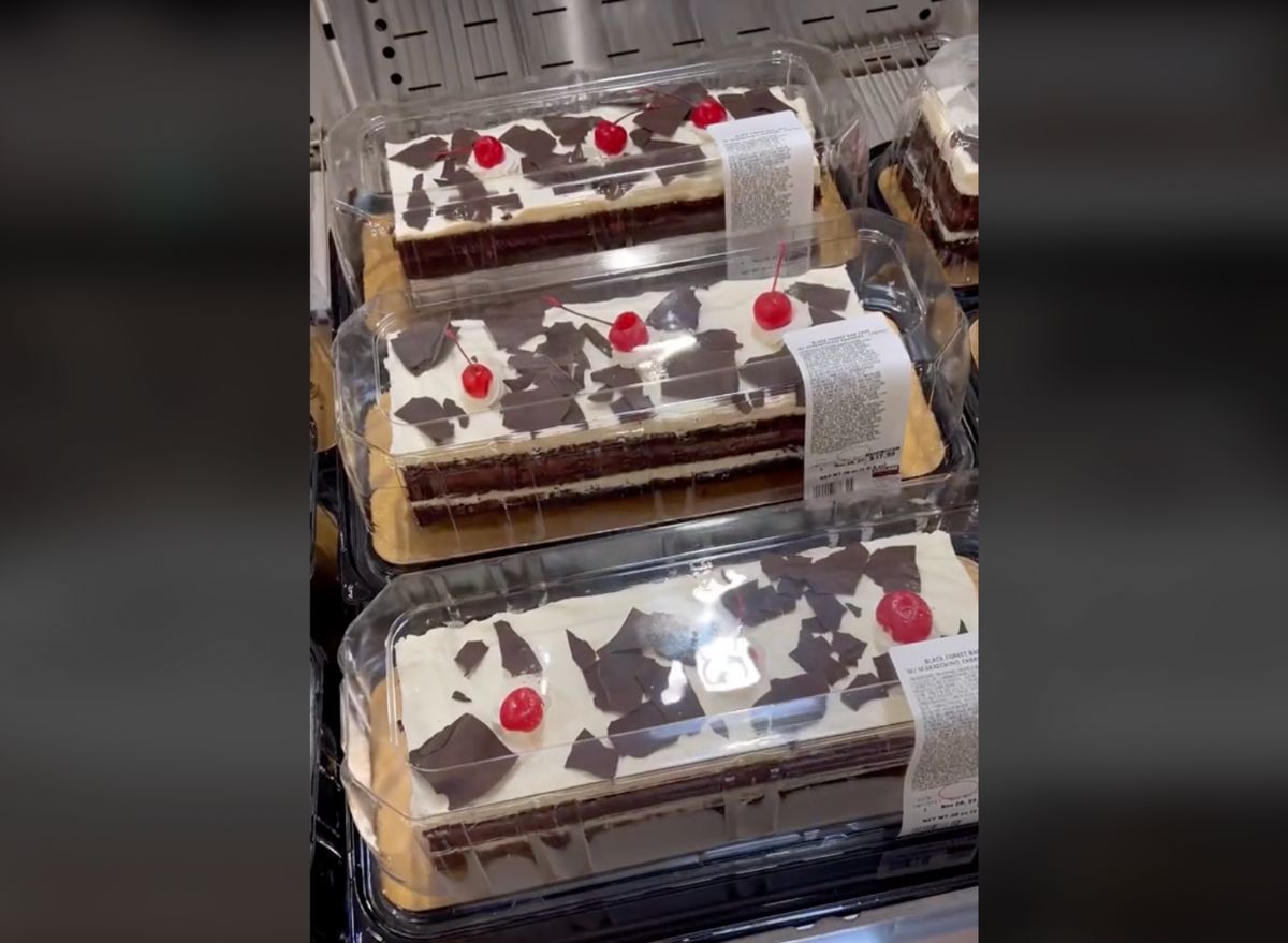 7 Costco Desserts That Are Perfect For the Holidays