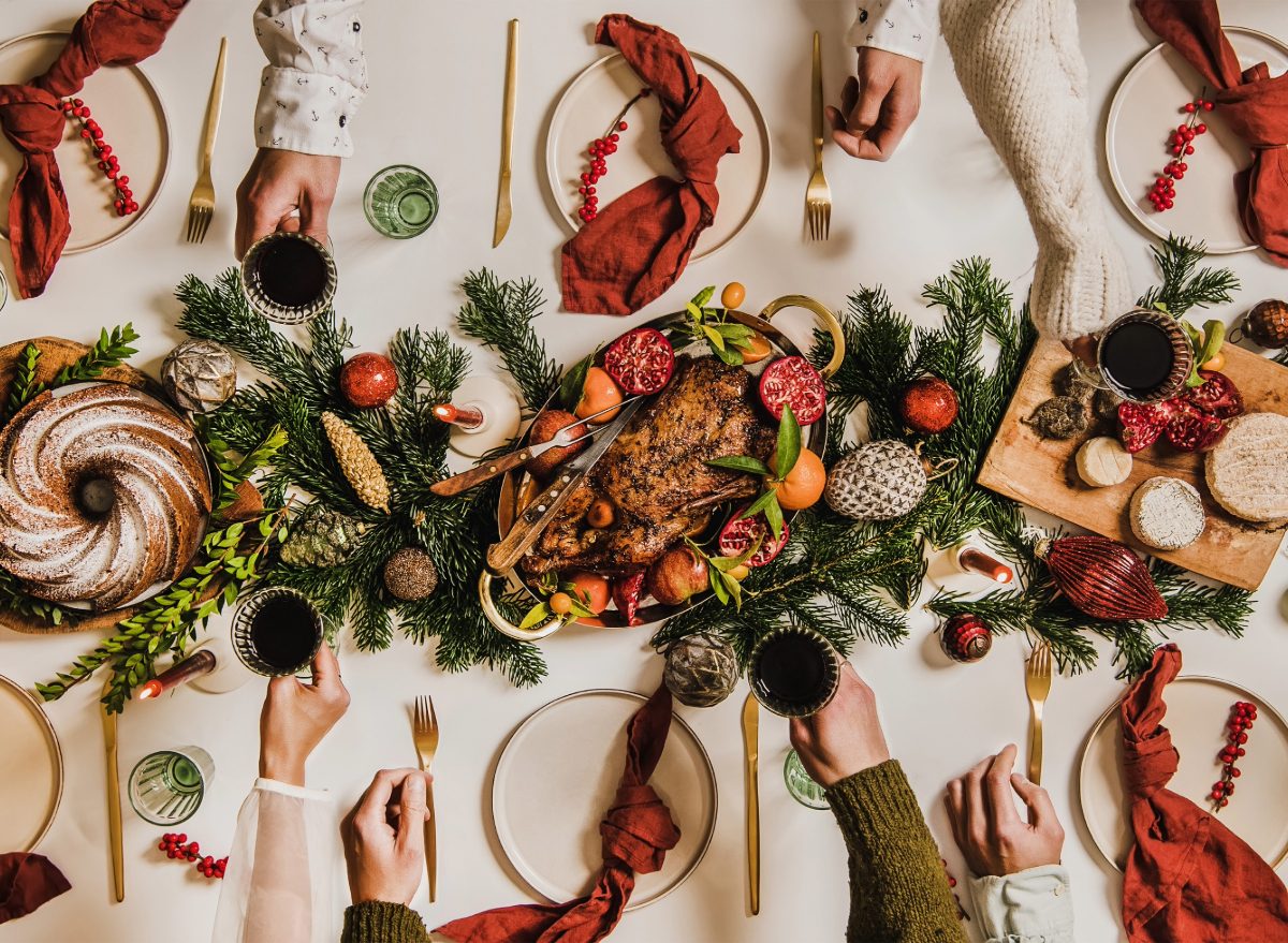 5 Mindful Holiday Eating Tips, According to a Celebrity Dietitian