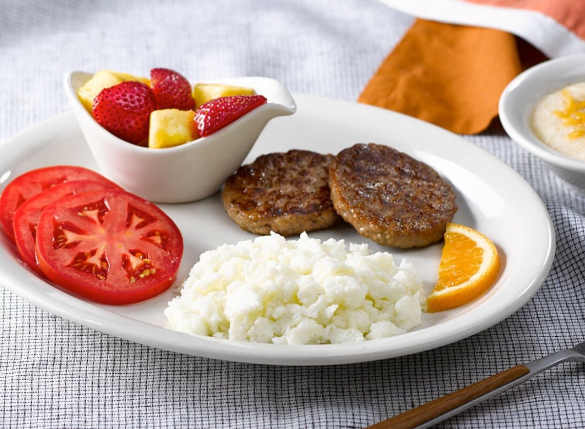 The #1 Healthiest Order at 12 Major Breakfast Chains