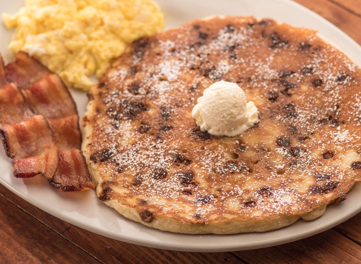 7 Chain Restaurants With the Best Pancakes, According to Diners