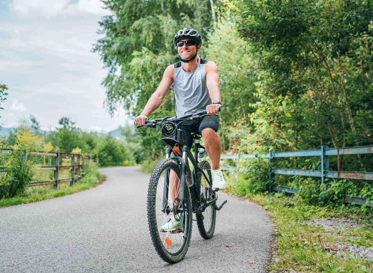 Walking or Biking: Which is Better for Weight Loss?