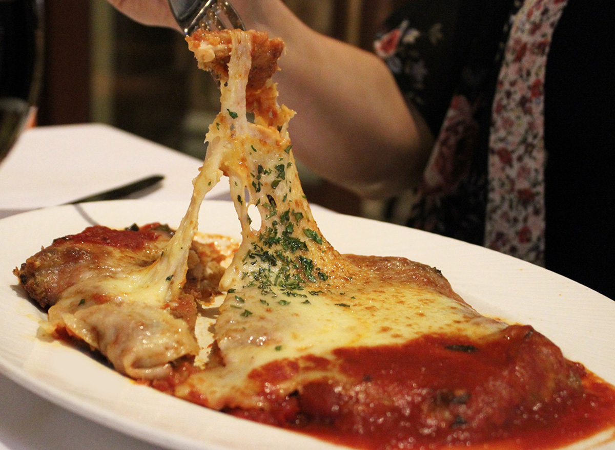 5 Restaurant Chains With the Best Chicken Parmesan, According to Chefs