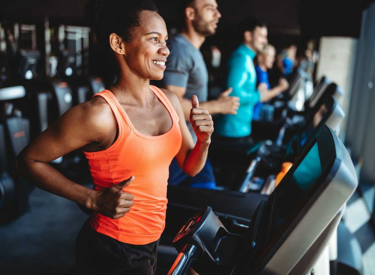 5 Beginner Treadmill Workouts for Weight Loss
