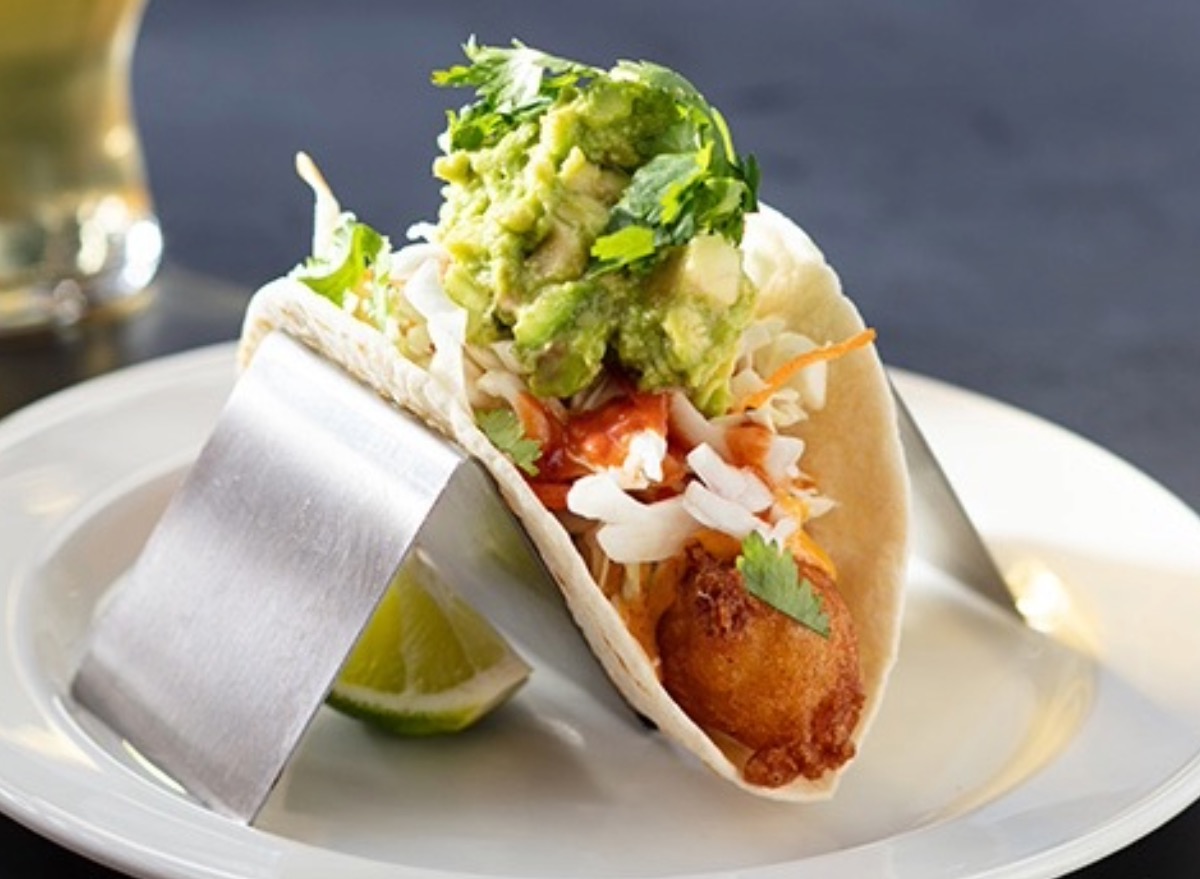12 Restaurant Chains That Serve the Best Fish Tacos