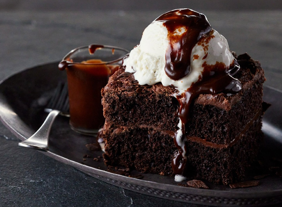 10 Steakhouse Chains That Serve the Best Dessert