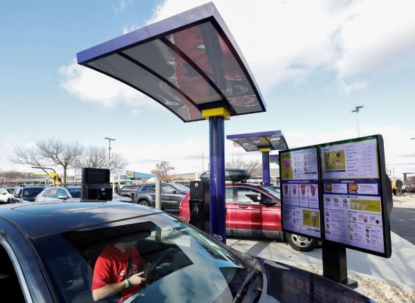 7 Fast-Food Chains With the Best Drive-Thru Experience In 2024