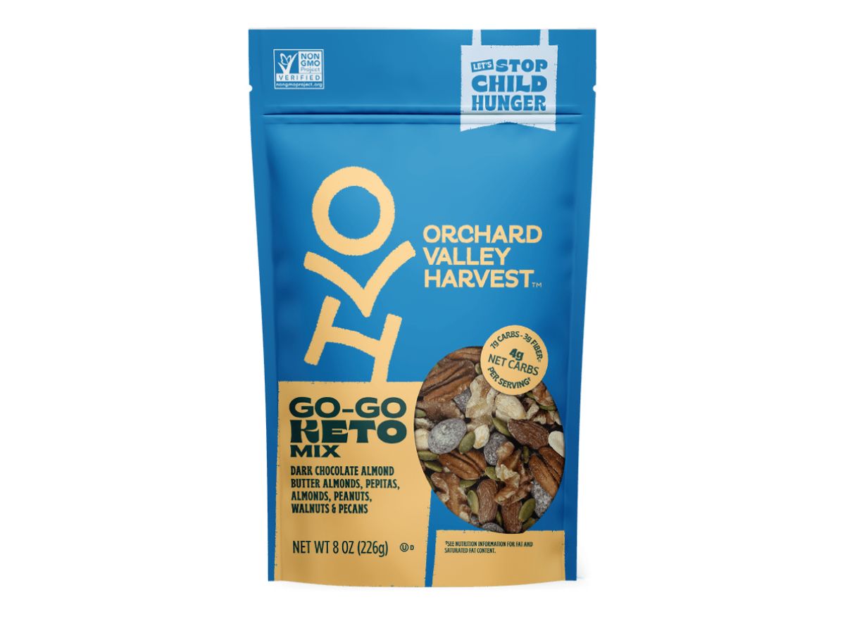 5 Healthiest Trail Mixes—and 5 to Avoid, According to Dietitians