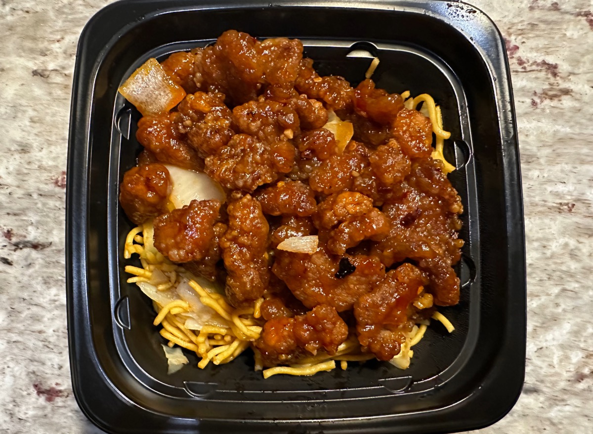 I Tried the Most Popular Entrées at Panda Express & One Ruled