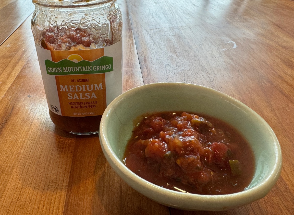 I Tried 6 Popular Store-Bought Salsas & One Delicious Dip Won