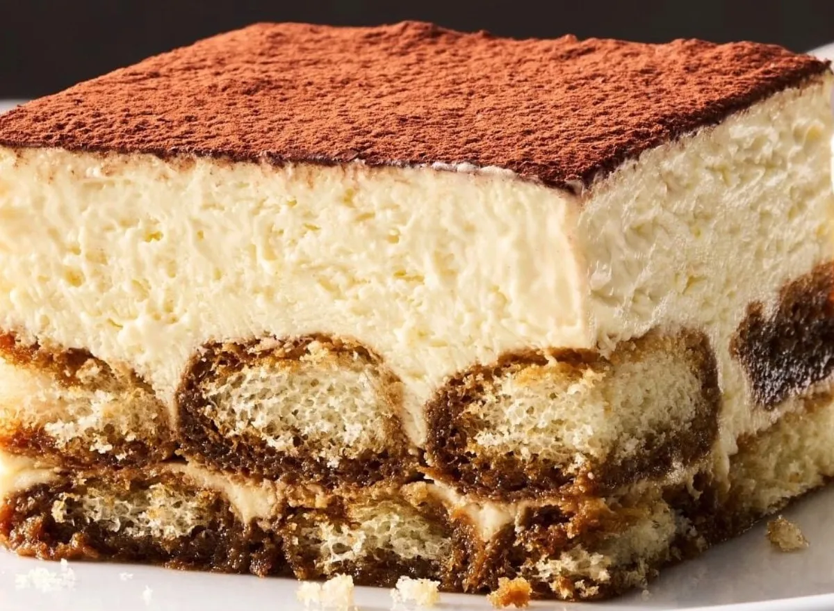 10 Restaurant Chains That Serve the Best Tiramisu