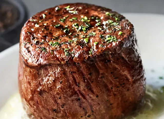 The 1 Healthiest Steak To Order At 8 Major Steakhouse Chains — Eat