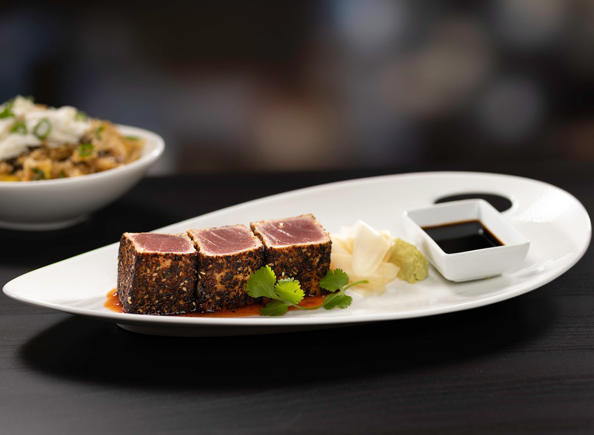 11 Restaurant Chains That Serve the Best Ahi Tuna