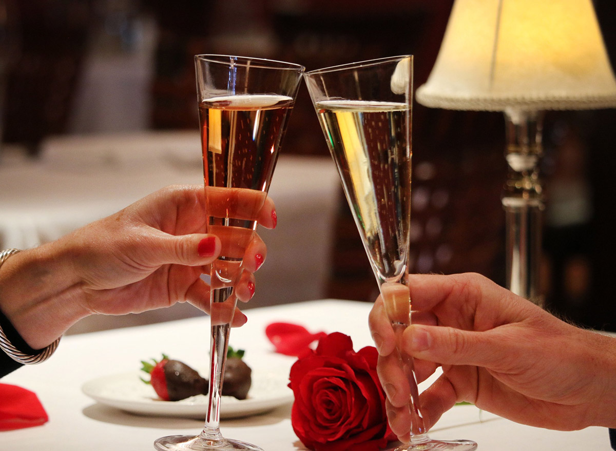 The 10 Most Romantic Restaurant Chains for Valentine’s Day
