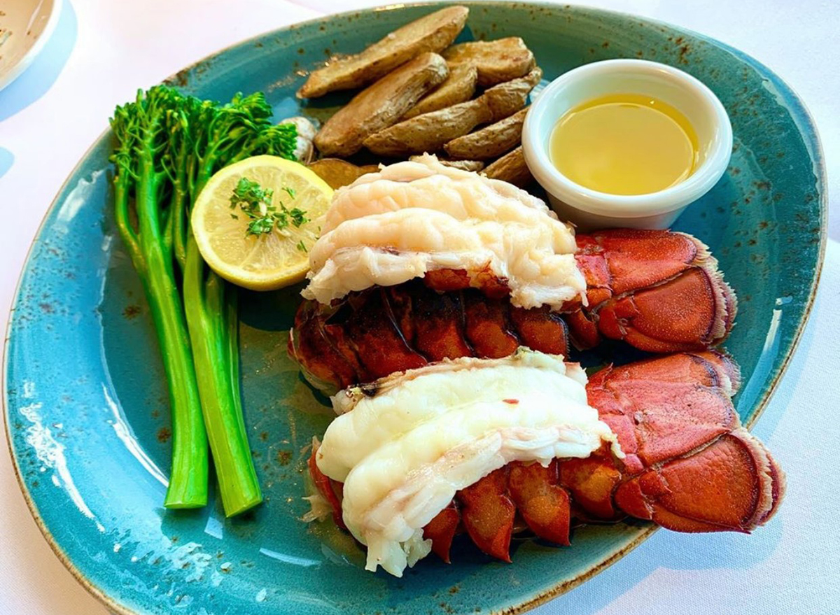 10 Restaurant Chains That Serve the Best Lobster