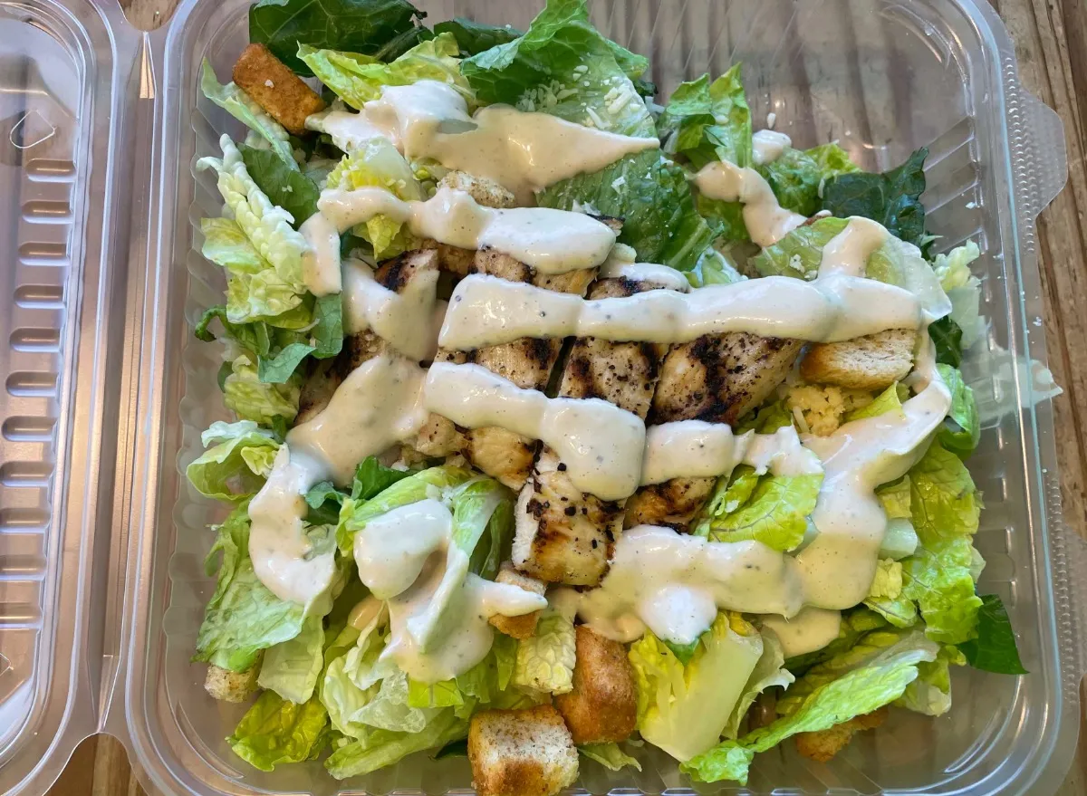 I Tried the Caesar Salad at 5 Restaurant Chains & One Triumphed