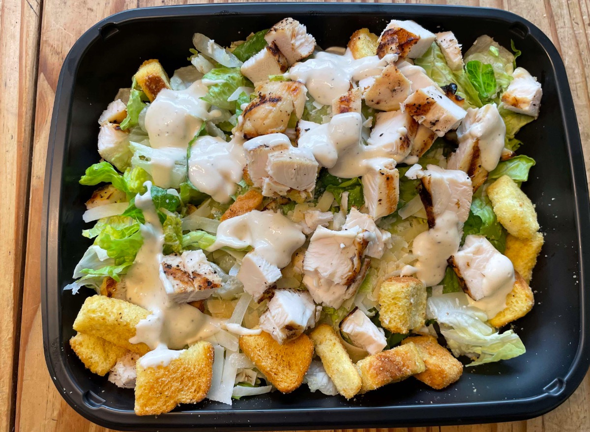 I Tried the Caesar Salad at 5 Restaurant Chains & One Triumphed