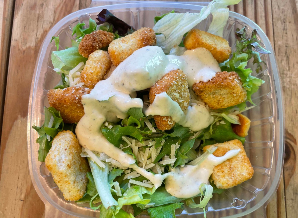 I Tried the Caesar Salad at 5 Restaurant Chains & One Triumphed