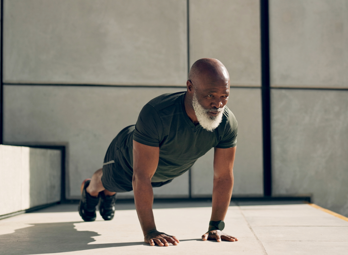 If You Can Do This Many Push-Ups, You're Stronger Than 90% of People