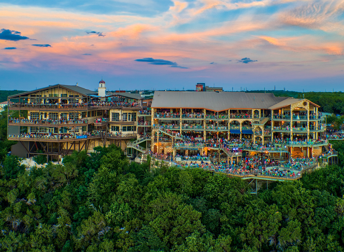 11 Most Enormous Restaurants in America