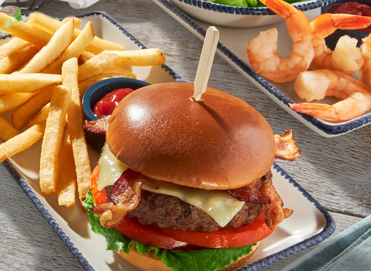 10 Seafood Chains That Serve the Best Burgers