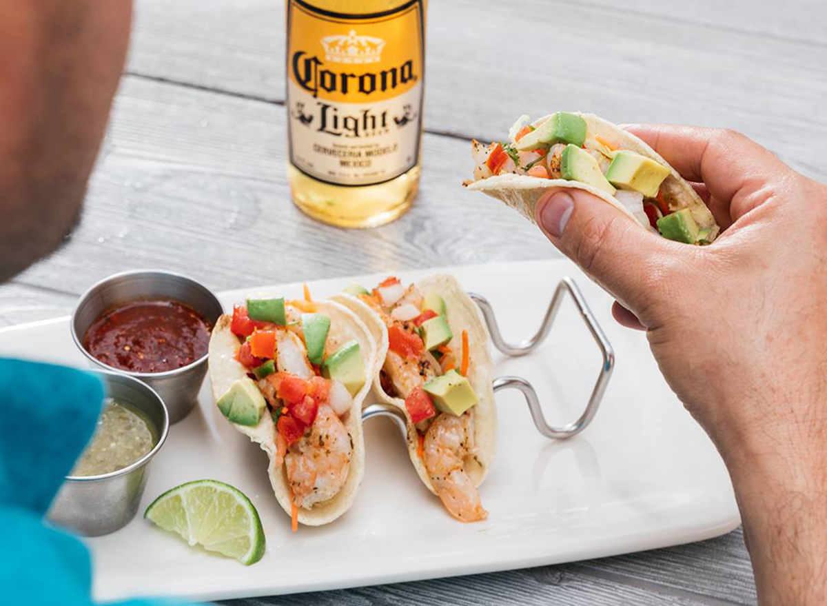 10 Restaurant Chains That Serve the Best Shrimp Tacos