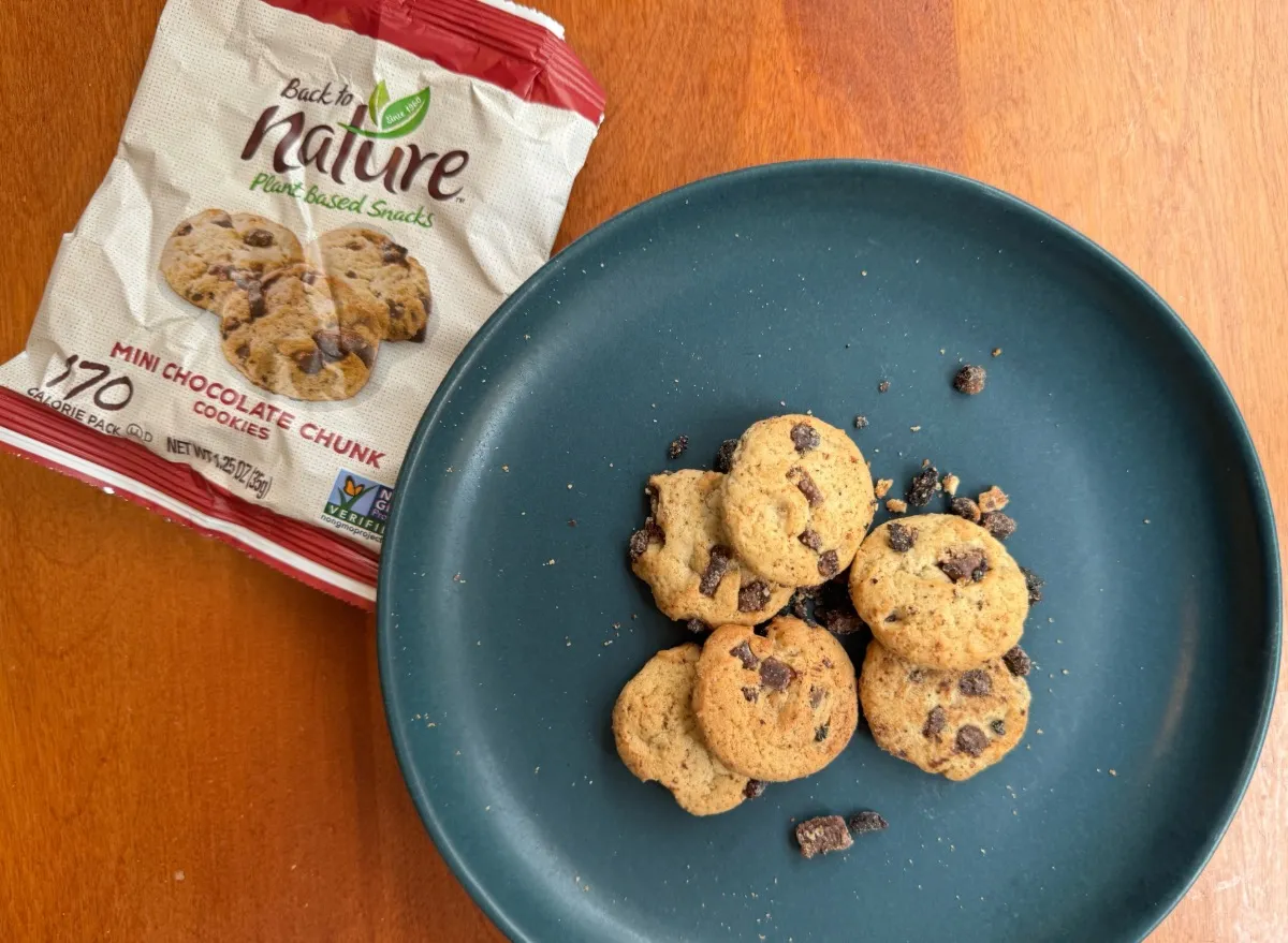 I Tried 9 Store-Bought Chocolate Chip Cookies & One Prevailed