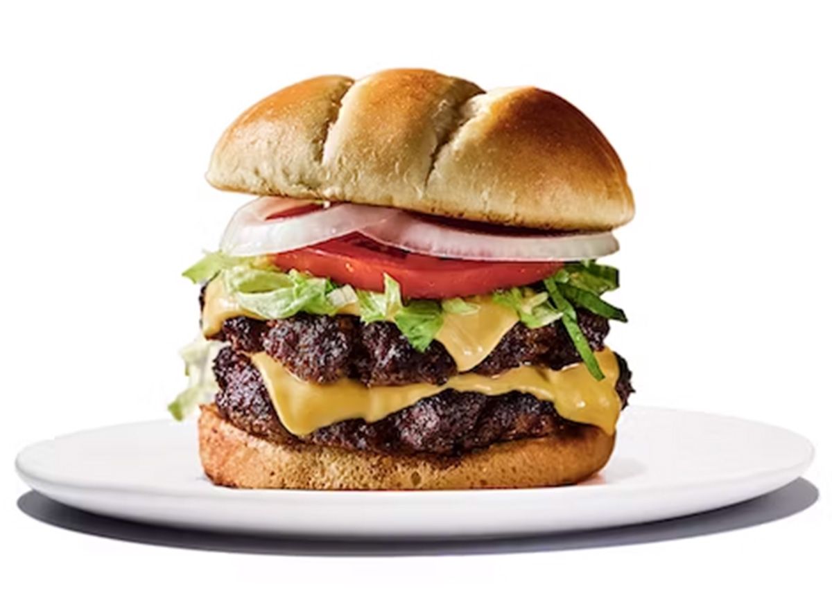 Hooters Menu: The Best & Worst Menu Items