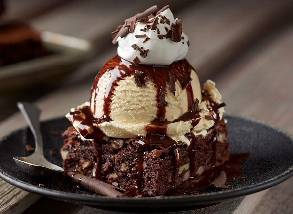 11 Most Iconic Restaurant Chain Desserts of All Time