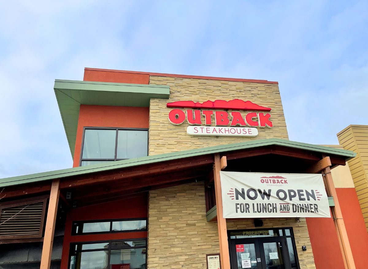 5 Chain Restaurants Serving the Heaviest Steakhouse-Style Dinners