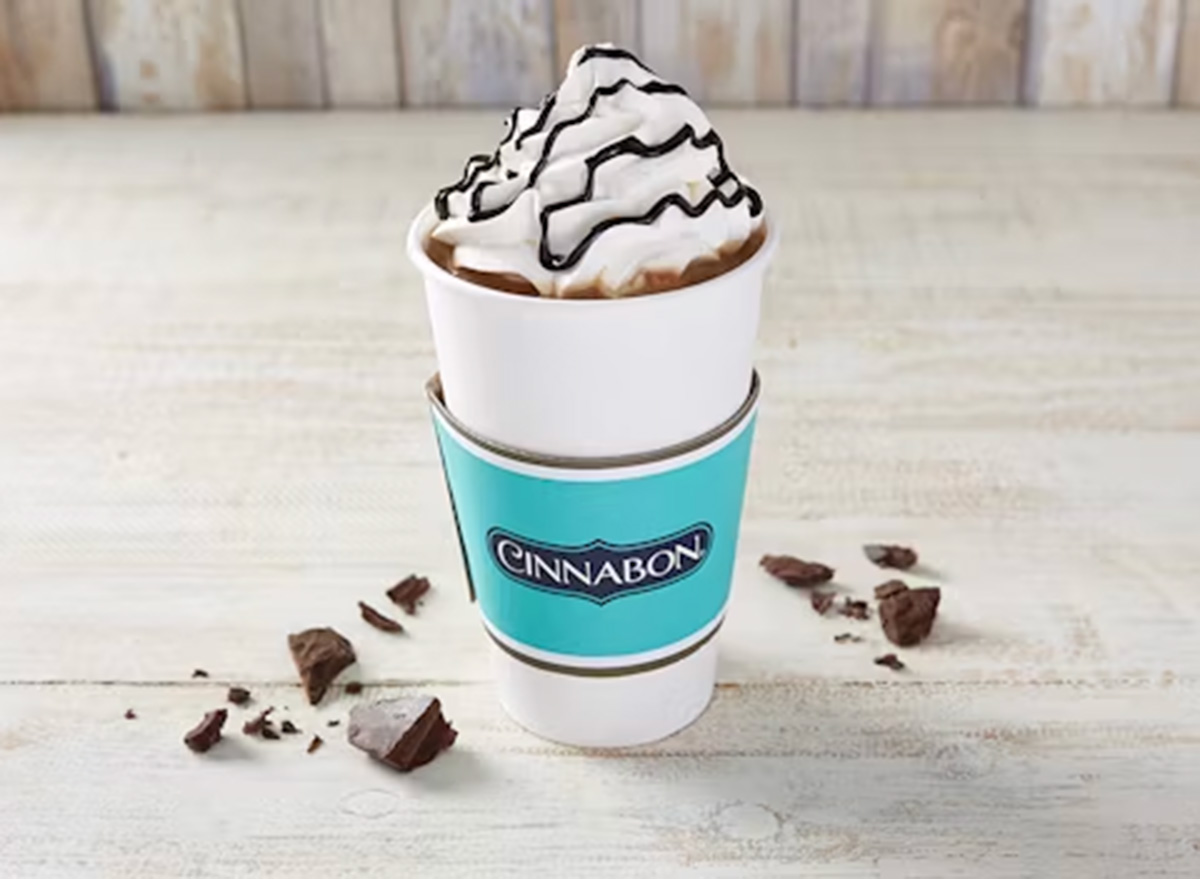 Cinnabon Menu: The 14 Best & Worst Orders