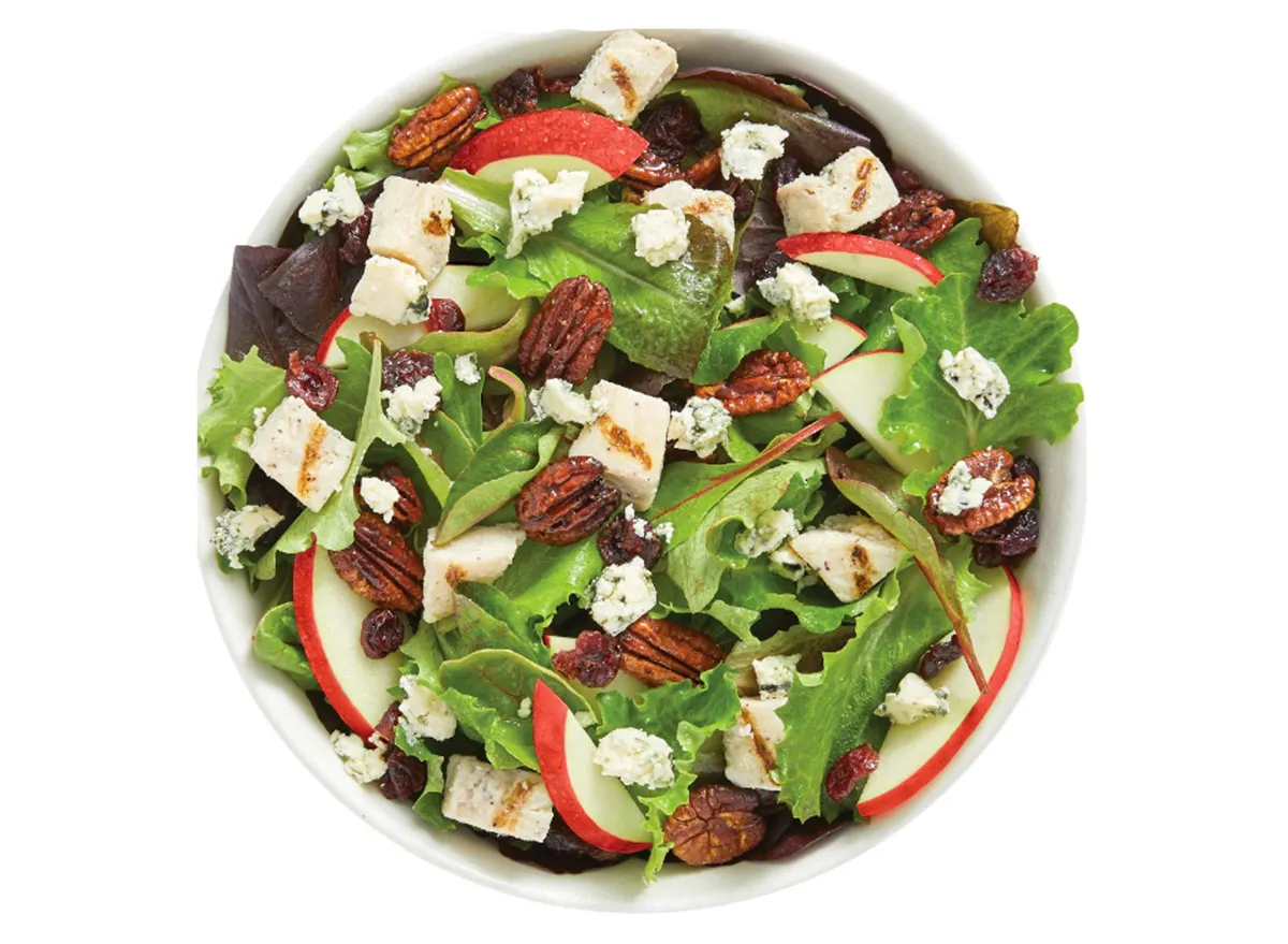 The #1 Healthiest Salad at 7 Popular Salad Chains