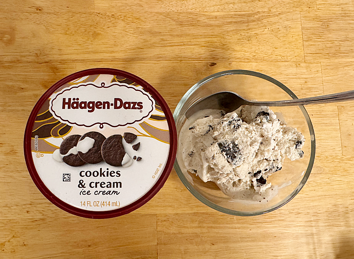 I Tried 9 Cookies and Cream Ice Creams & This Was #1