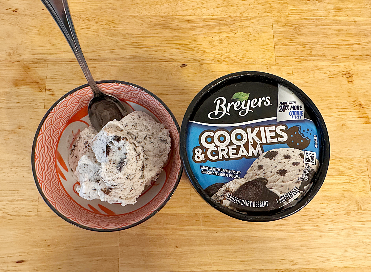 I Tried 9 Cookies and Cream Ice Creams & This Was #1